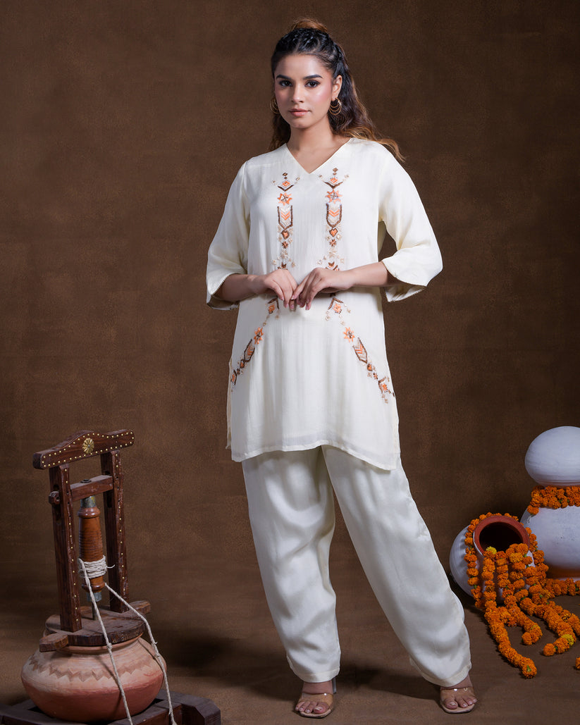 Pure Chinon Hand Work Phulkari Coord Set - Ivory Gold – Phulkari Forever